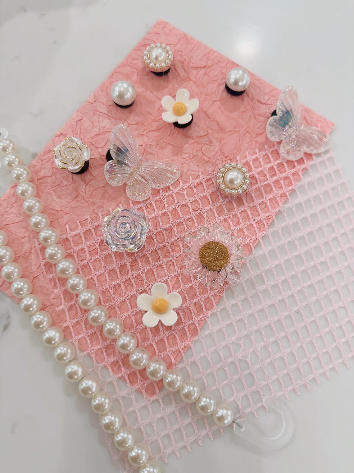 13 Pieces of Unique Jibbitzs, Bow Jibbitz, Flower Jibbitz, Crocs Charms ...