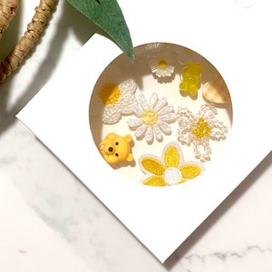 9-10 Pieces of Unique Jibbitzs Daisy Jibbitz Jibbitz for - Etsy