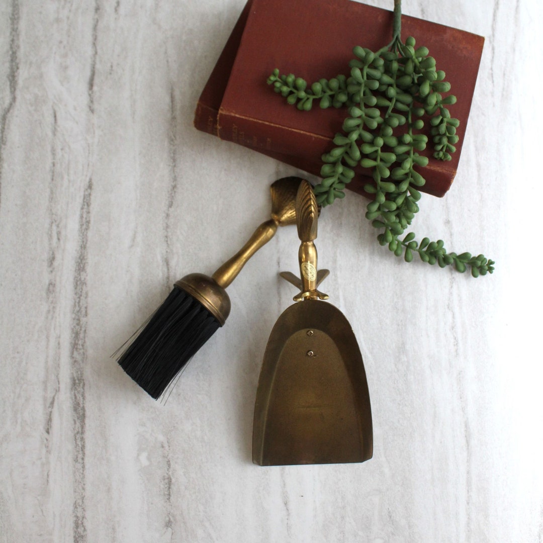 Vintage Brass Shell Fireplace Brush and Dust Pan, Crumb Catcher ...