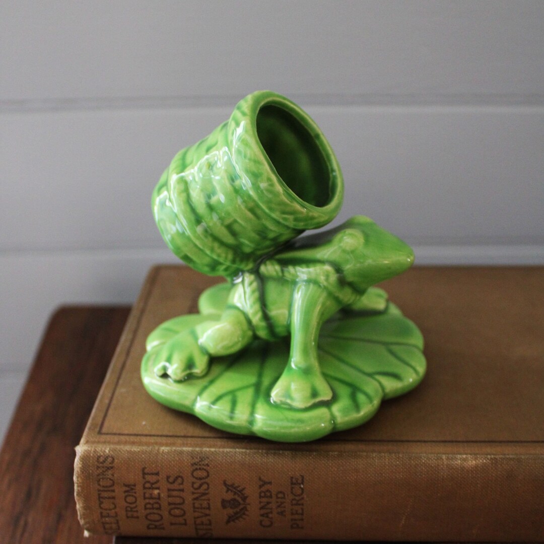 Little Vintage Green Ceramic Frog With Basket for Toothpicks, Matches ...