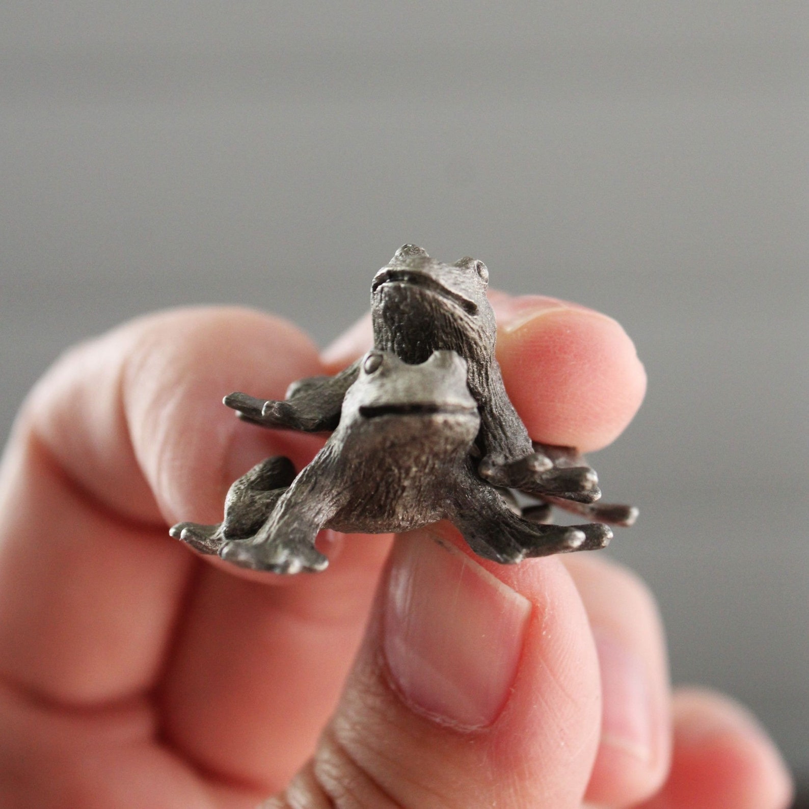 Two Vintage Super Miniature Pewter Frogs. - Etsy