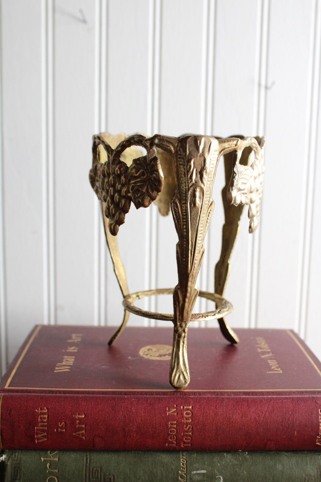 Vintage Brass Grapevine Orb Stand, Pedestal. - Etsy