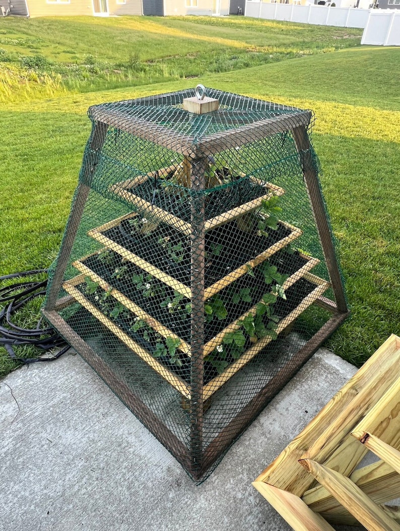The Berry-cade Pyramid Planter Build Plans - Etsy