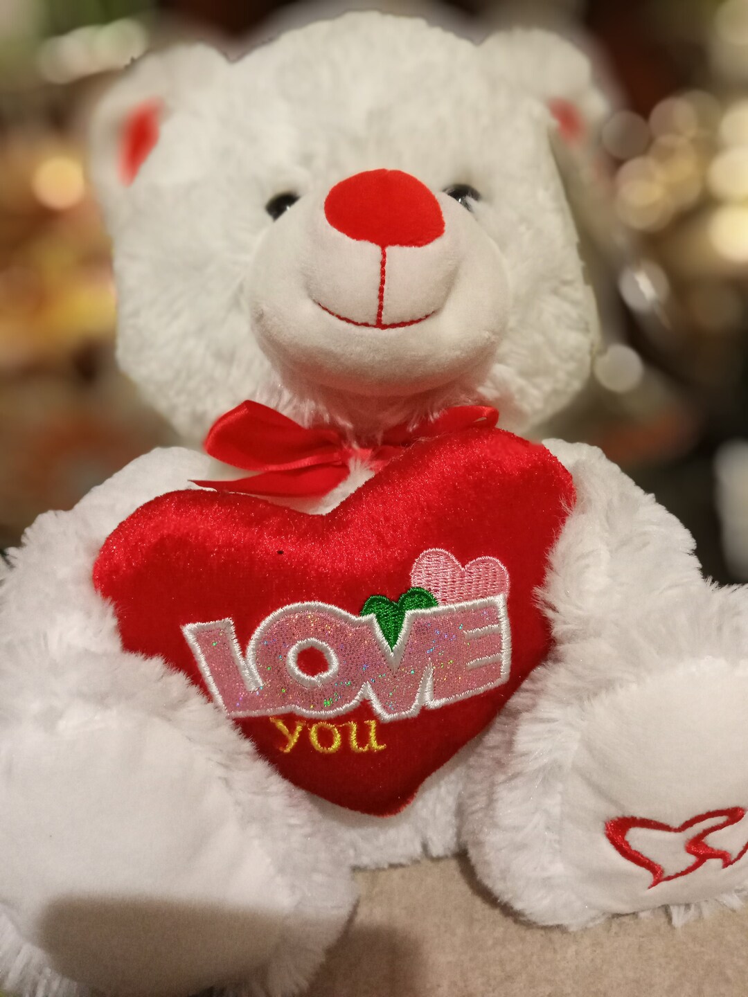 Love Never Yield - Etsy