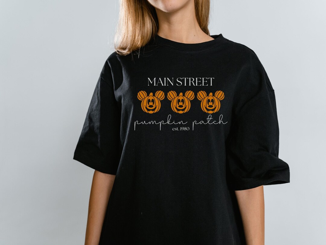 Main Street Pumpkin Patch, Trick or Treat Down Main Street, Main Street, Disney Halloween ...