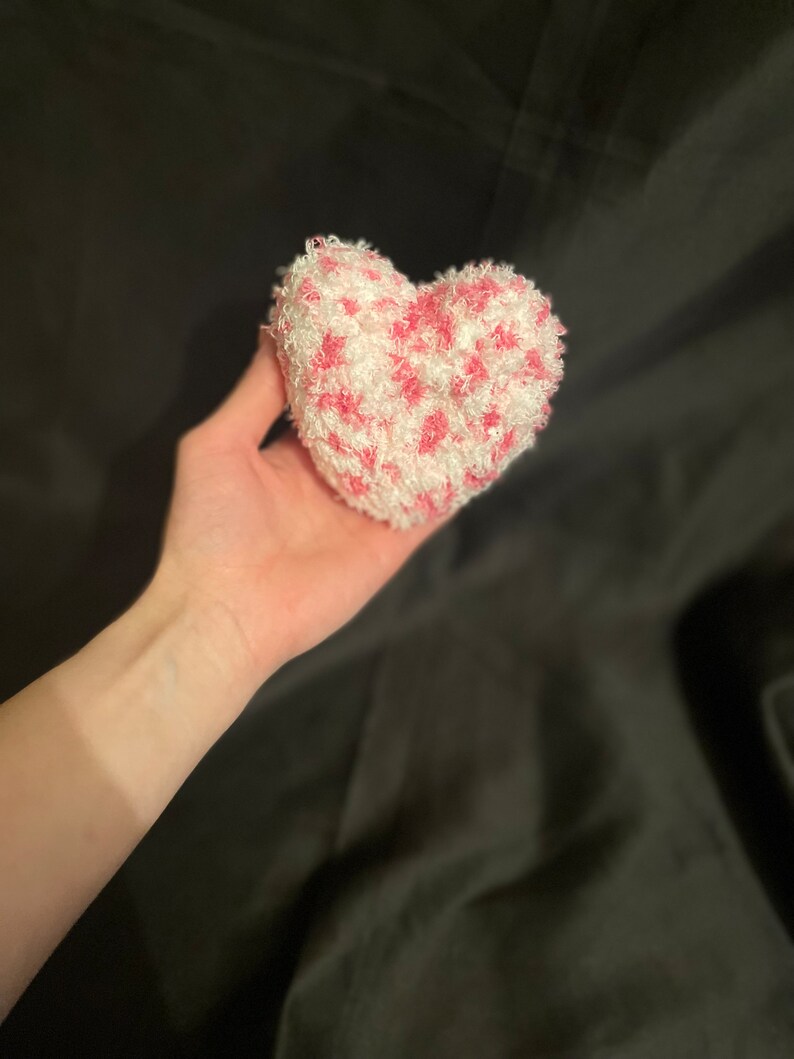 Crochet Amigurumi Heart: Bernat Pipsqueak Yarn - Etsy