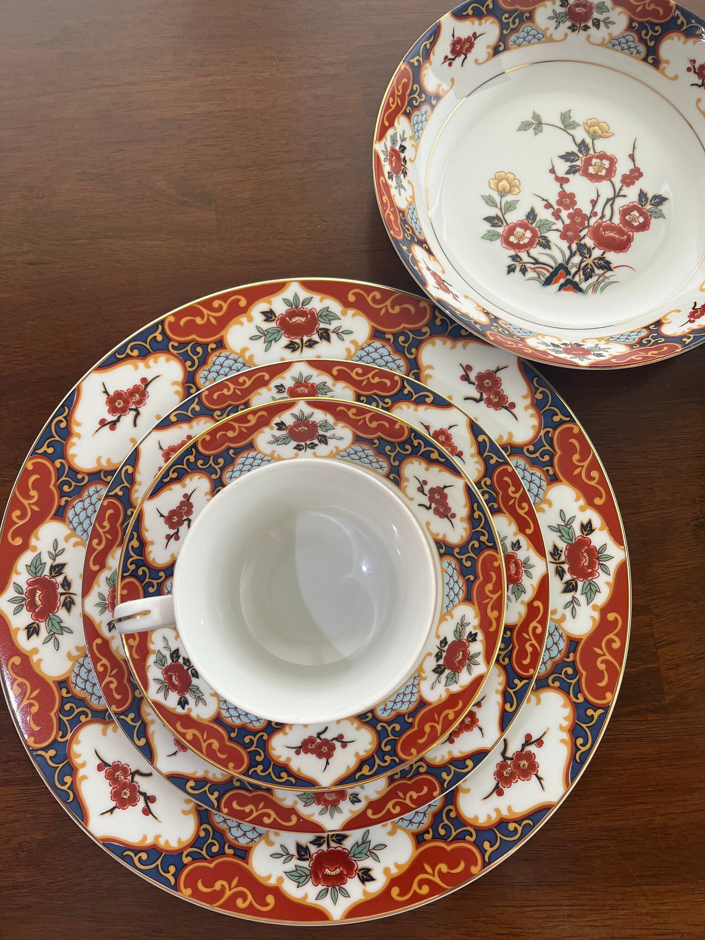 Japanese Dinnerware Set 5 Piece China Dinner and Salad Plates, Bowl ...