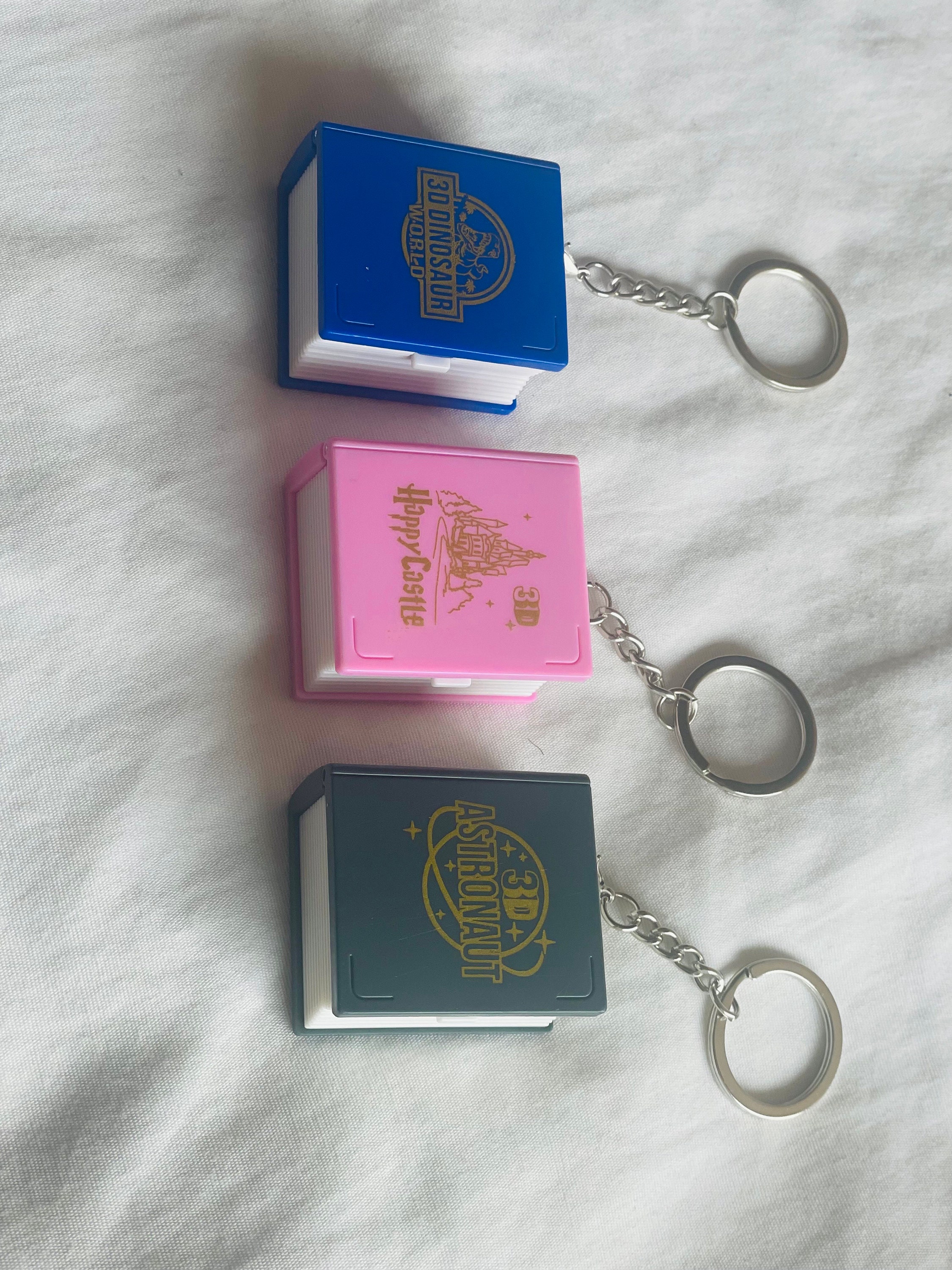 Pop up Book Keychain - Etsy
