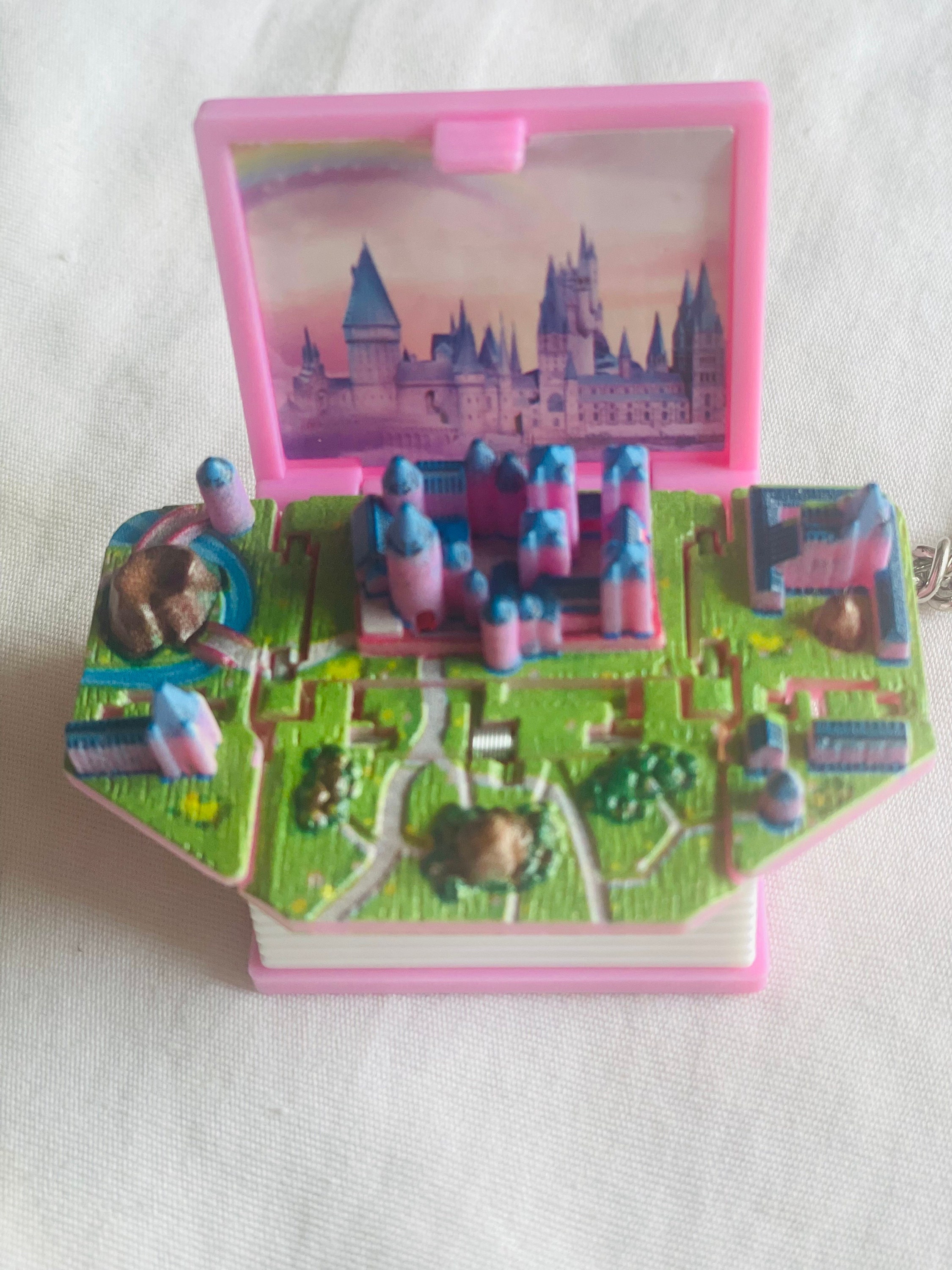 Pop up Book Keychain - Etsy