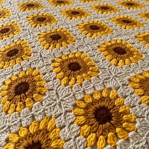 Crocheted Sunflower Granny Square Blanket,knit Beige Sunflower Bedspread,crochet Afghan,custom ...