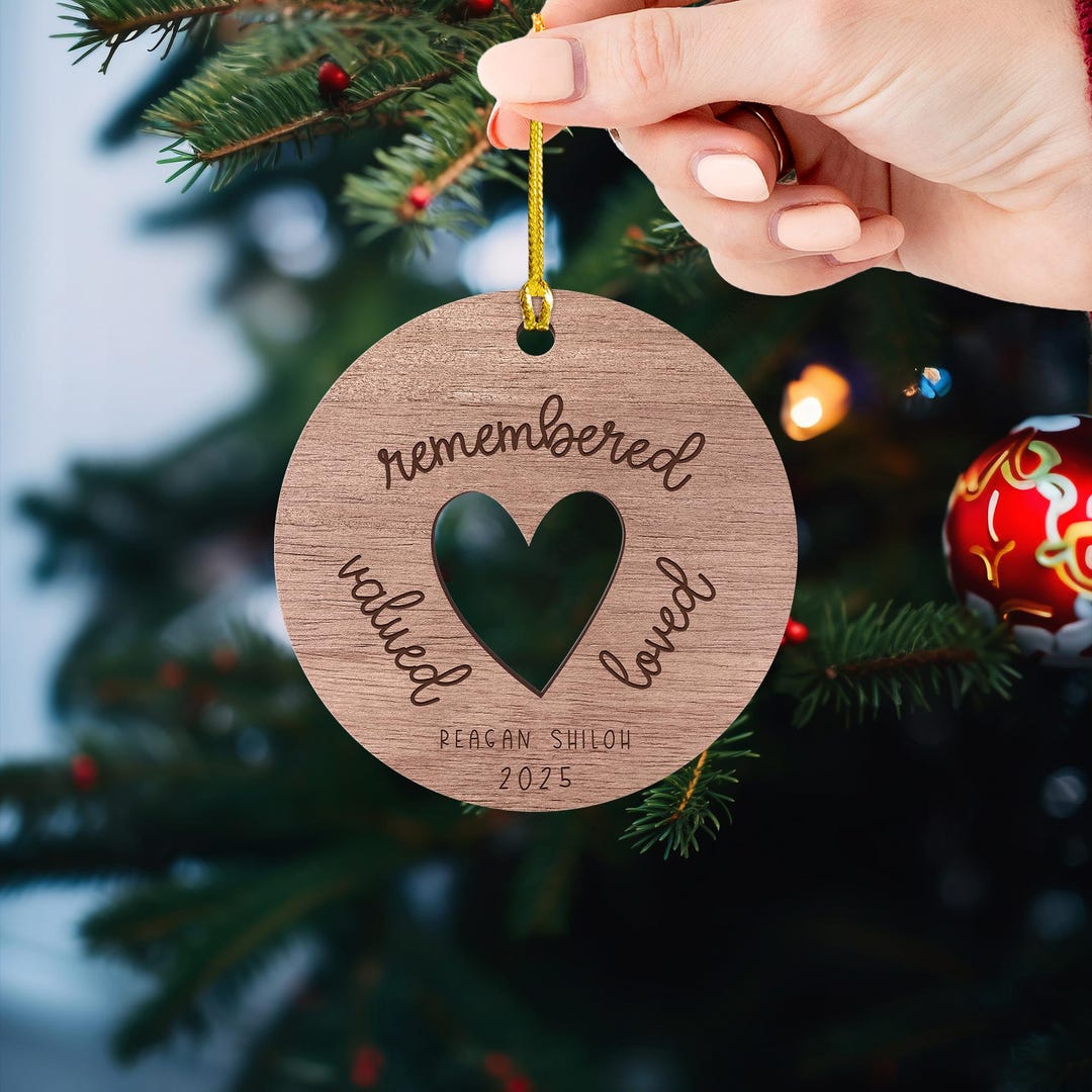 Personalized Wooden Memorial Ornament 2025 - Remembrance Keepsake ...