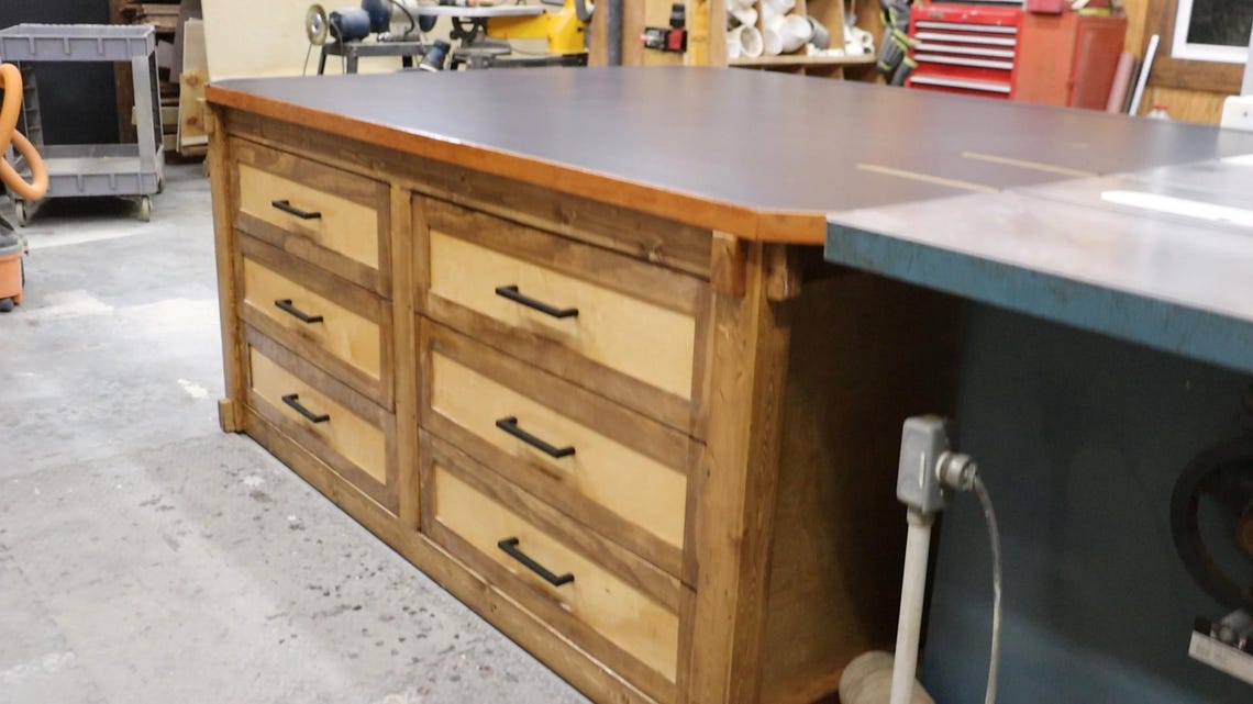 Ultimate Outfeed Table – Digital Plans | Sturdy, Versatile & Packed ...