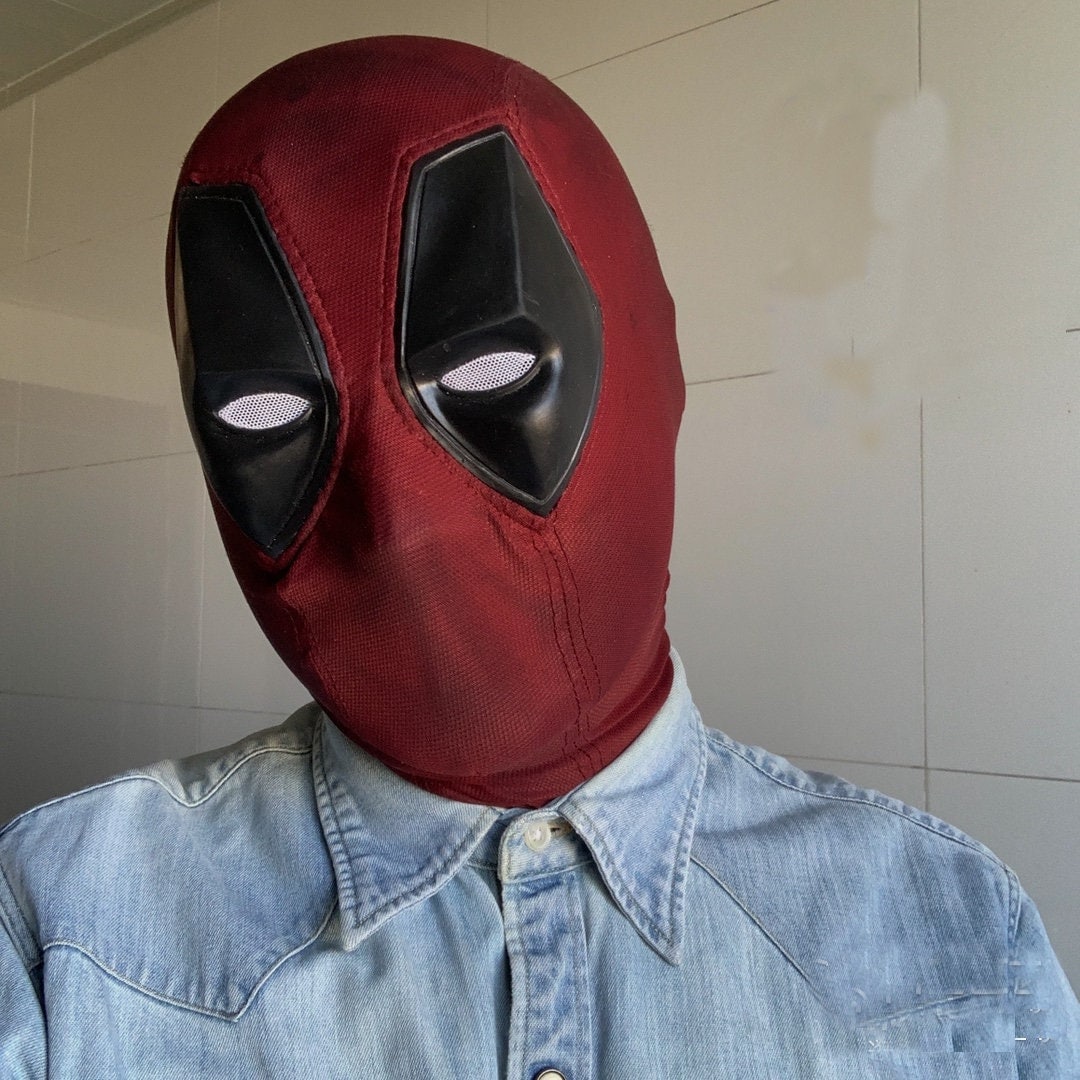 Deadpool Mask Pattern