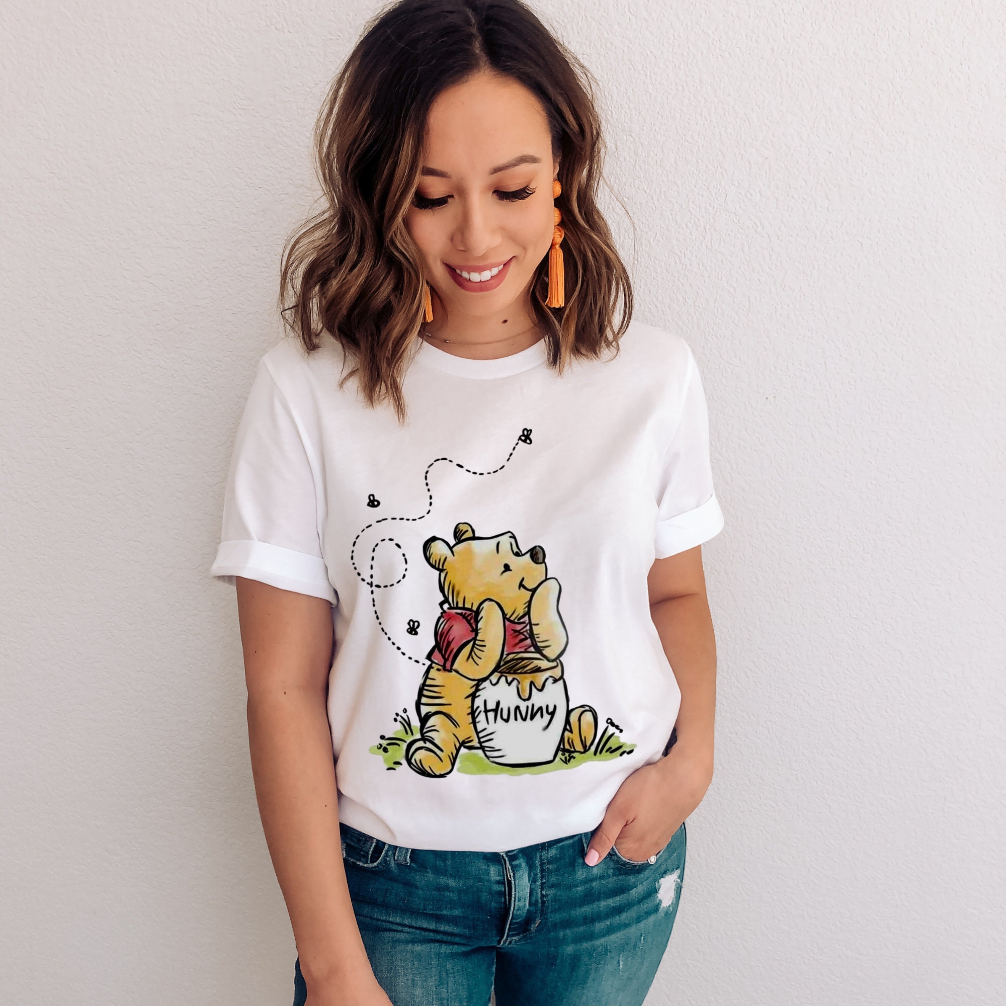 Winnie the Pooh With the Honey Pot T-shirt, Hunny Cartoon, Retro ...