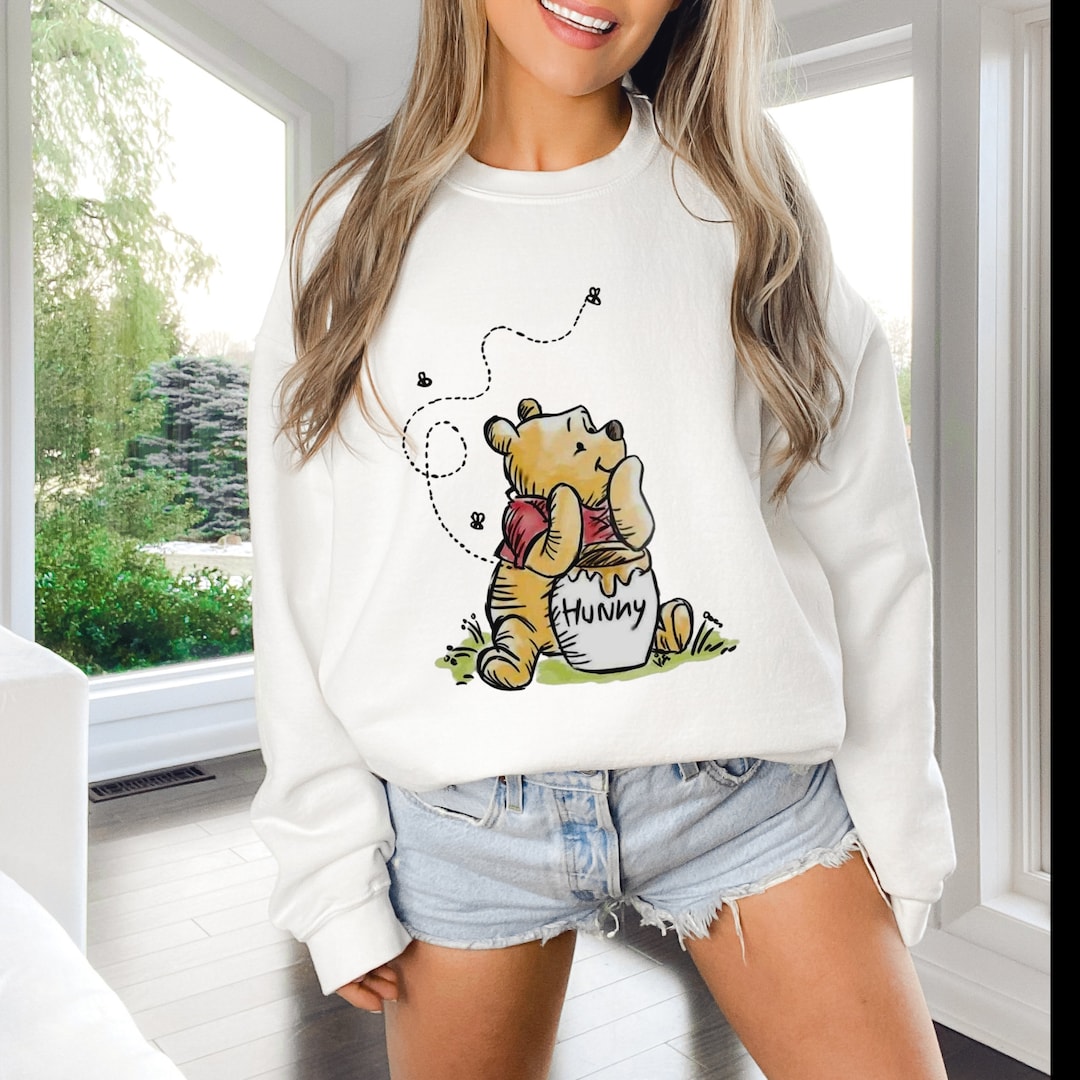 Winnie the Pooh With the Honey Pot Pullover, Hunny Cartoon, Retro ...