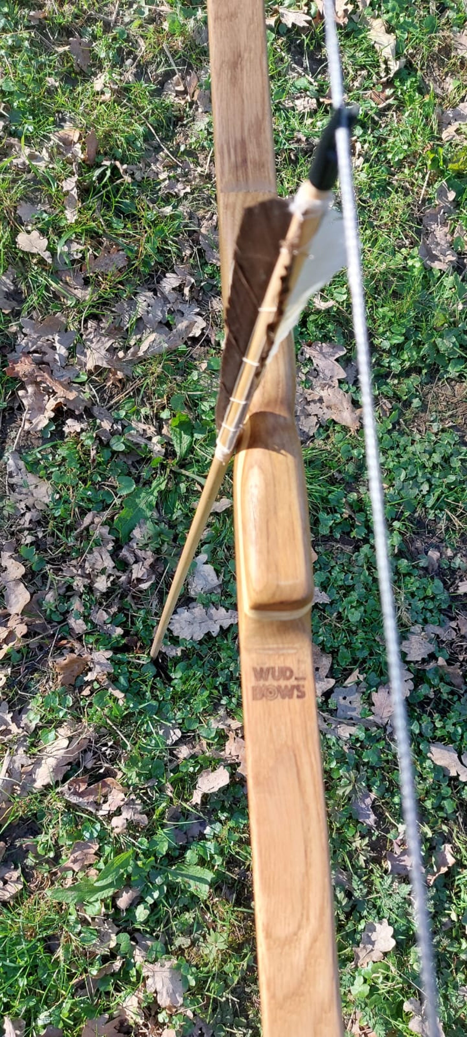 Traditional Longbow, Oak and Bamboo 40lb @ 28" - Etsy UK