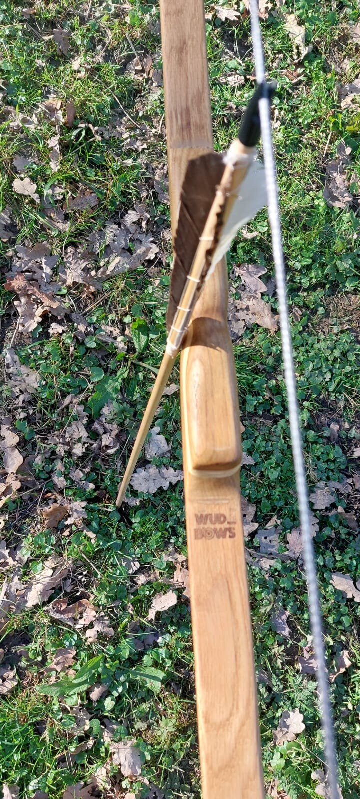 Traditional Longbow, Oak and Bamboo 40lb @ 28" - Etsy