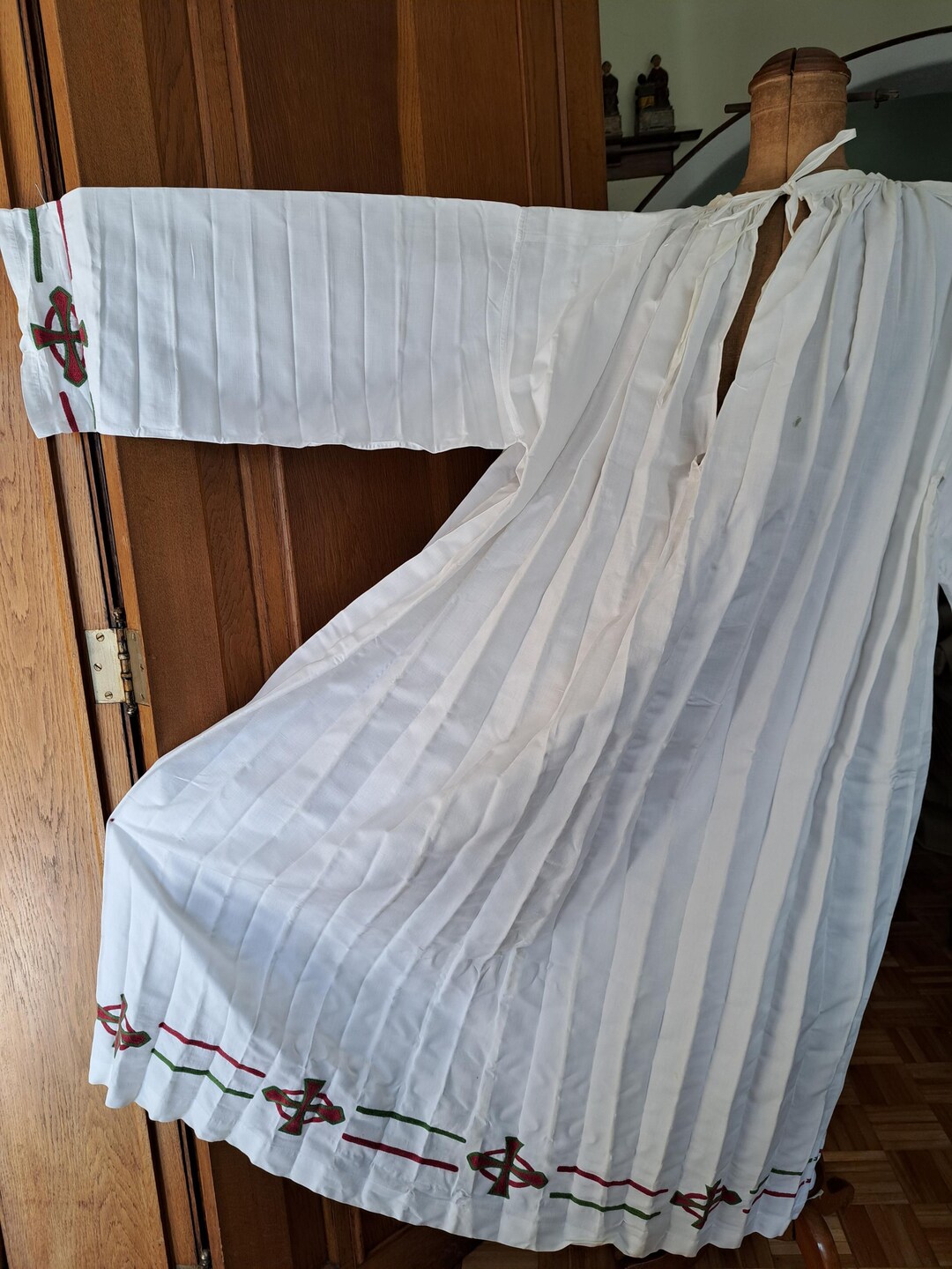 Antique Religious Catholic Worn Church ALB Chasuble Vestments Altar ...