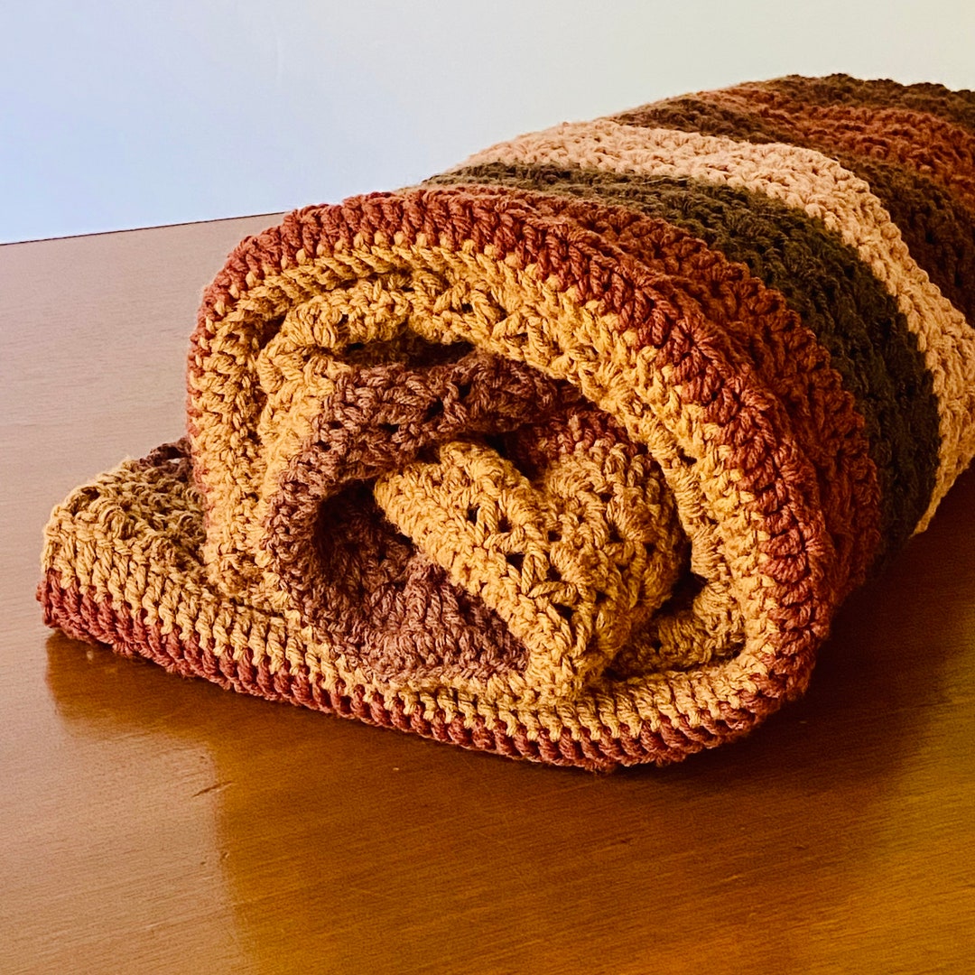 Vintage Handmade Afghan Throw Hand Crocheted Cozy Room Decor Lap ...