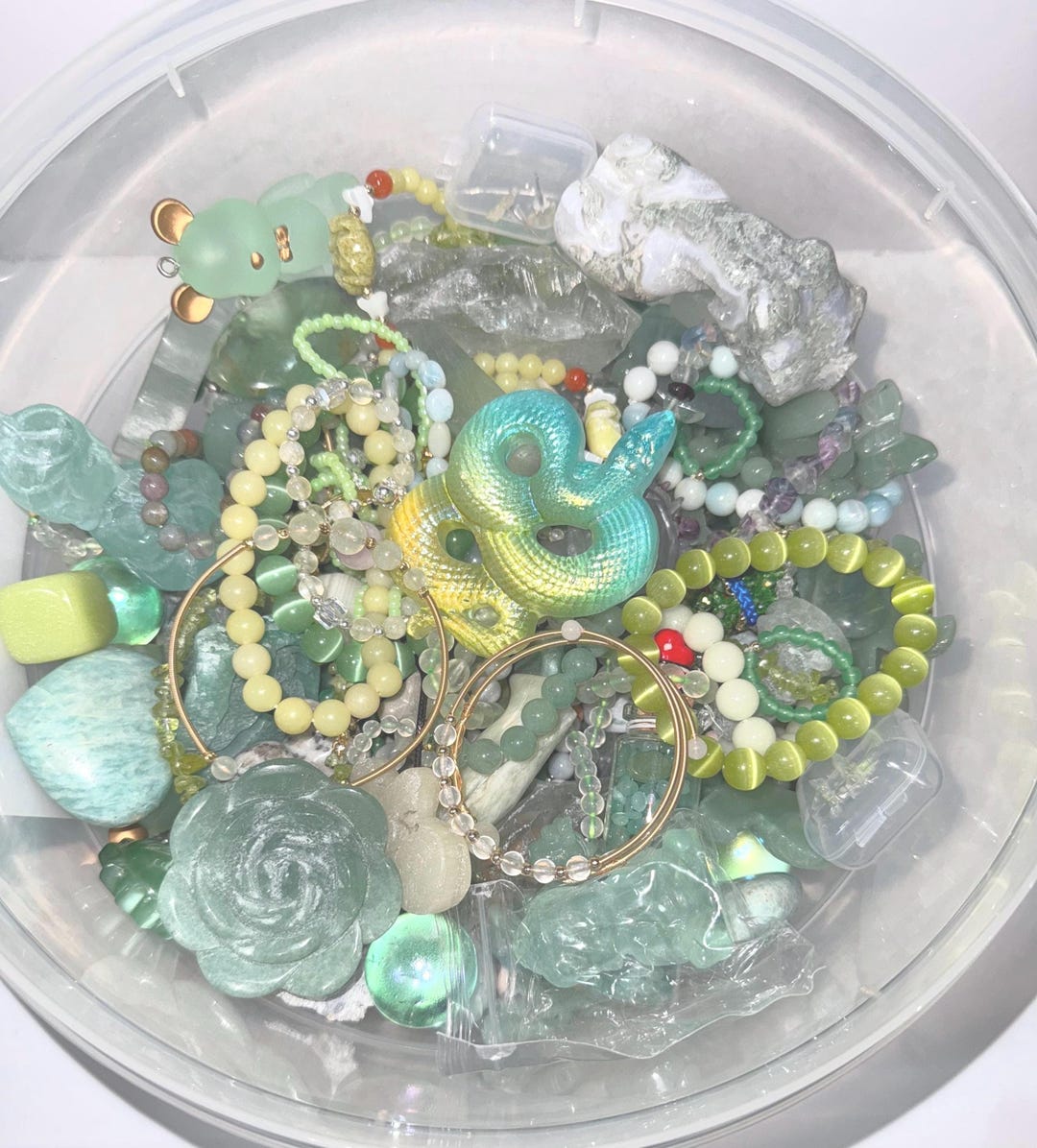Gaia's Embrace Crystal Confetti Scoop: Light Green Mystery Crystal Mix ...