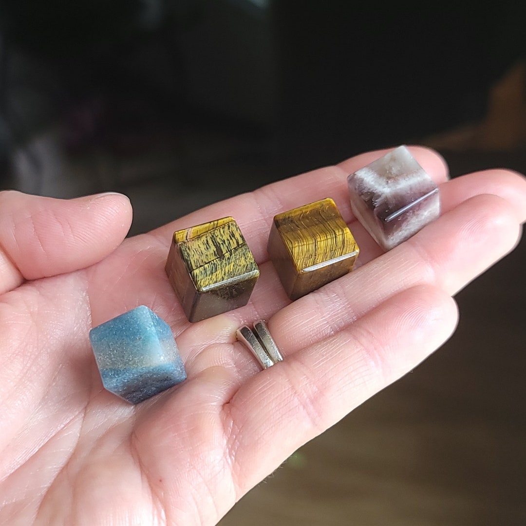 Mini Hexahedron Crystals | Earth Element of the Platonic Solids ...