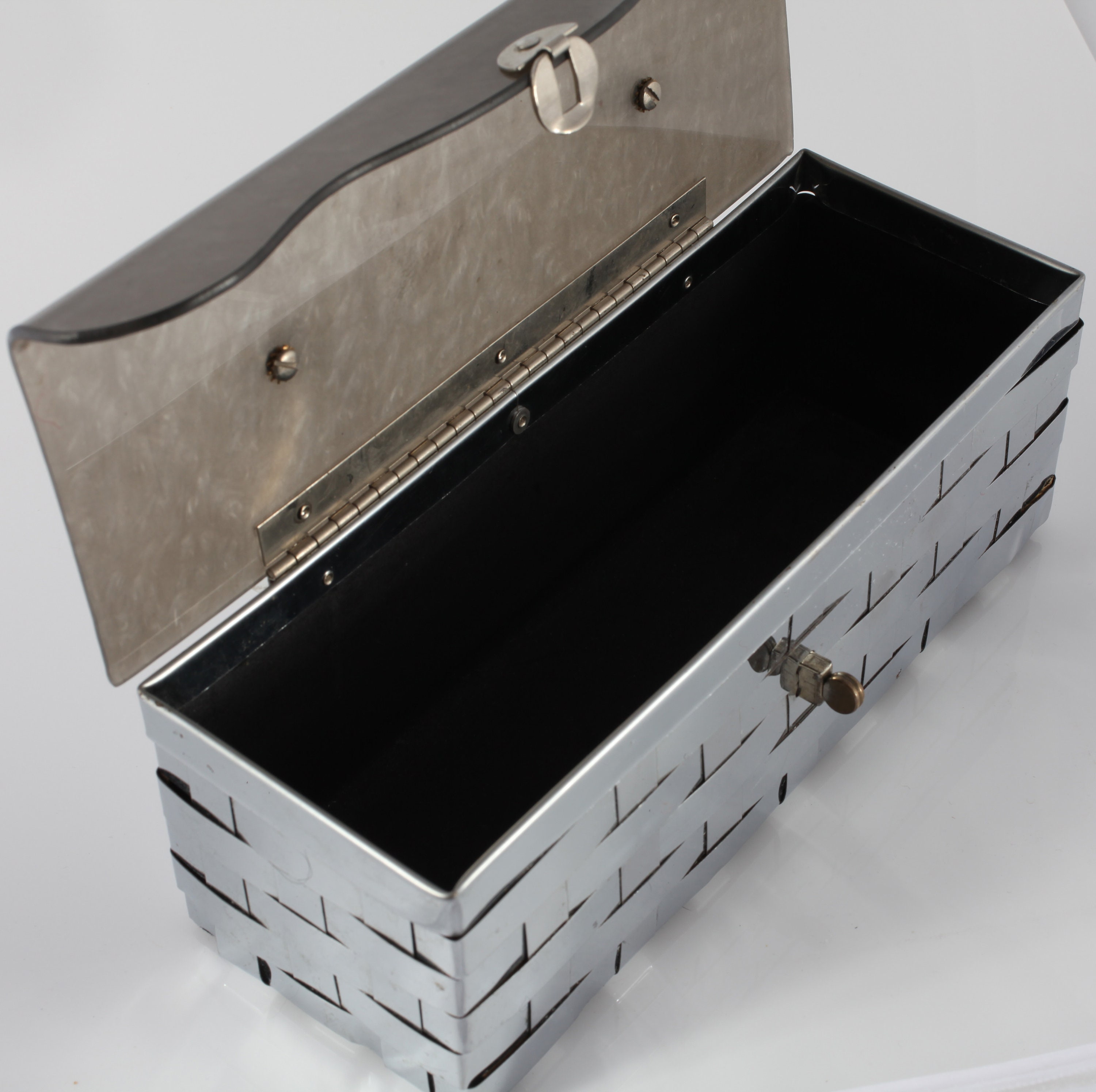 Vintage Dorsett & Rex 5th Avenue Style Woven Metal and Lucite Box Purse ...