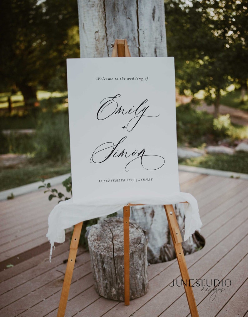 Elegant Script Wedding Welcome Sign: Modern Calligraphy Wedding Welcome ...