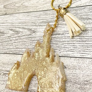 Disney Castle Keychain. Disney Princess Cinderella. Disney Family ...