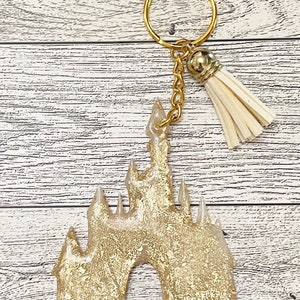 Disney Castle Keychain. Disney Princess Cinderella. Disney Family ...