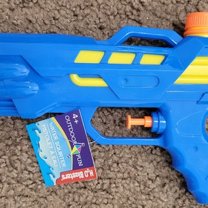 Beach Play Set Frozen (elsa & Anna), Sand Bucket, Shovel, Ball and ...