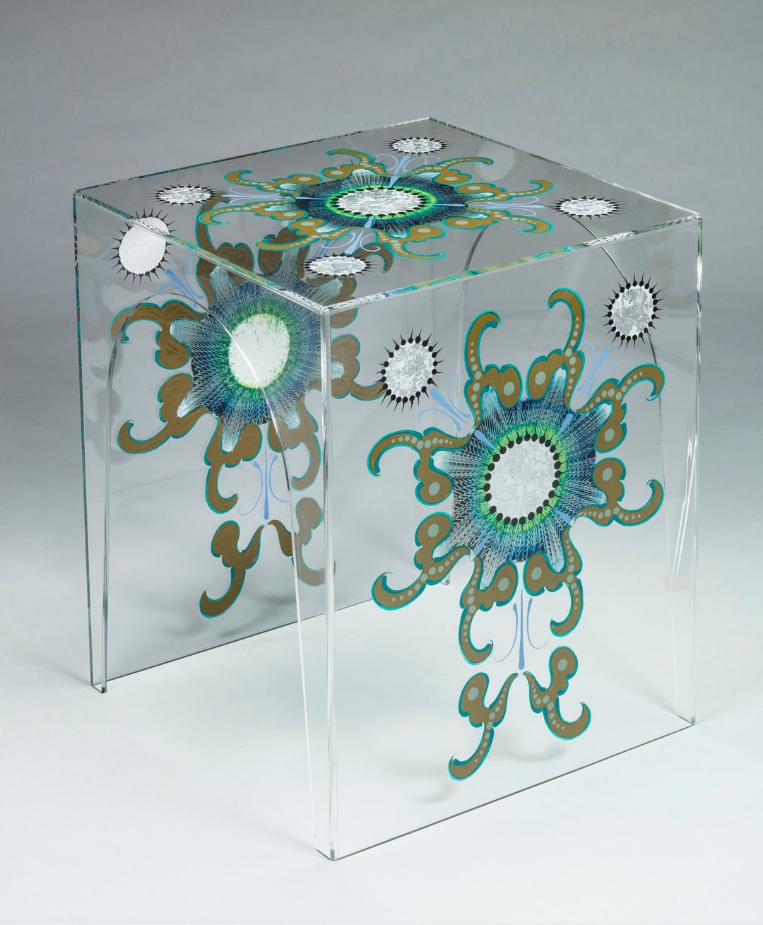 Trillium Table - Etsy