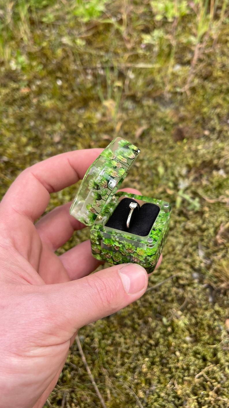 Green Flower Proposal Ring Box, Art Green Epoxy Engagement Ring Box ...