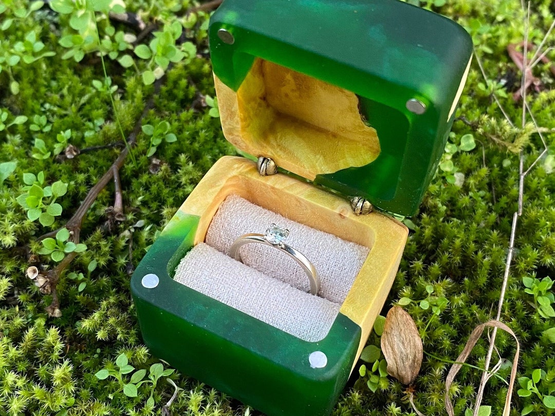 Dark Green Proposal Ring Box, Epoxy Single Ring Case, Engraved Ring ...