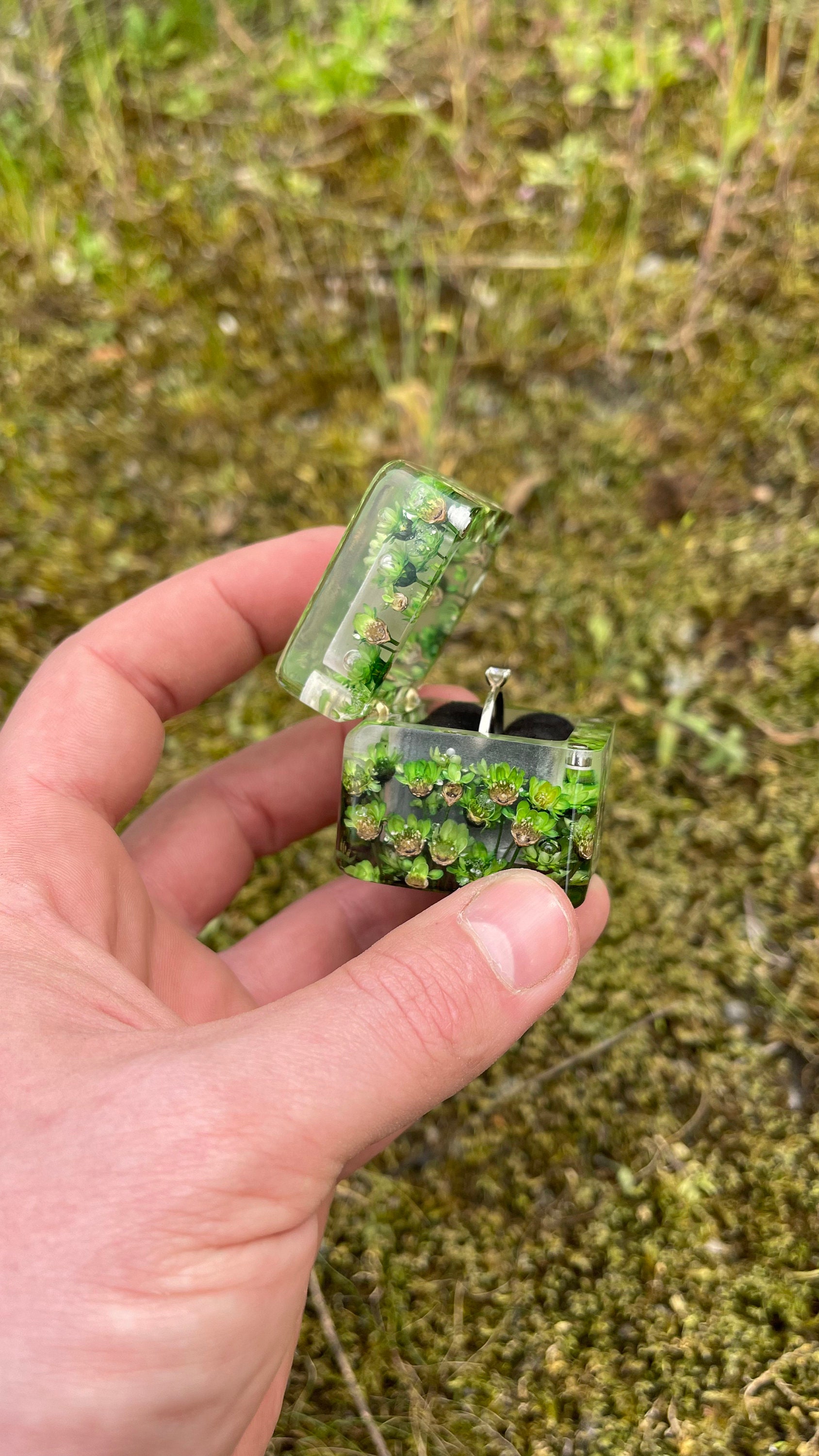 Green Flower Proposal Ring Box, Art Green Epoxy Engagement Ring Box ...