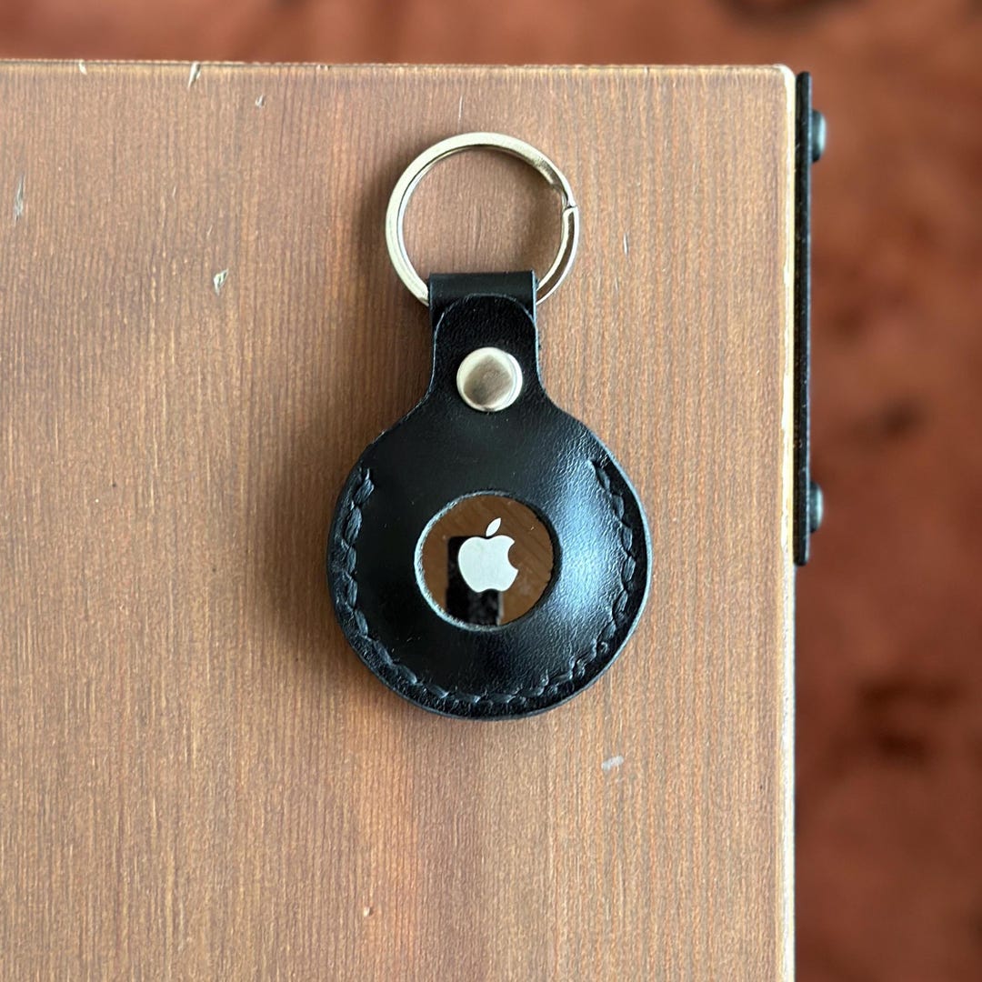 AirTag Leather Keyring / Handmade Leather AirTag Case / Personalized ...