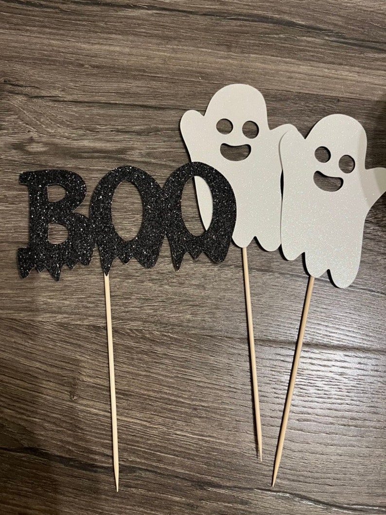 Glitter BOO and Ghost Halloween Centerpiece Sticks: Spooky Party Decor ...