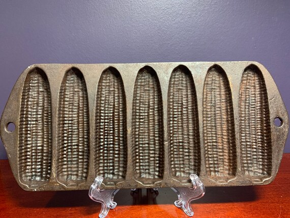 Vintage 1960s Lodge USA Cast Iron Cornbread Pan | Etsy