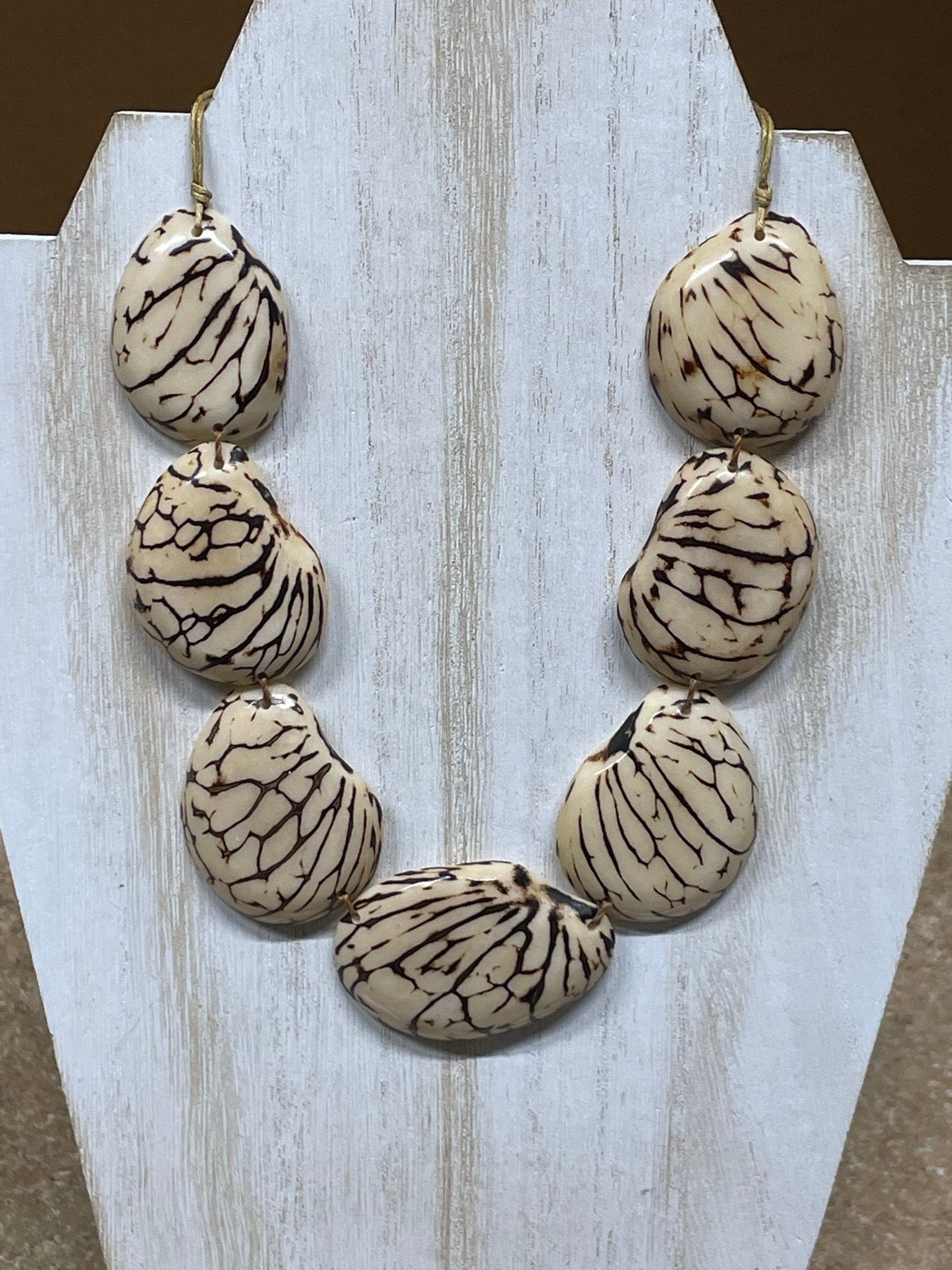 TROPICAL TAGUA NUTS Tan Brown Pattern Chunk Beads Collar Necklace With Matching Earrings Artisan ...