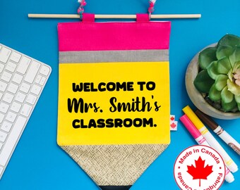 French Teacher Classroom Door Sign, Bienvenue Classroom Sign Custom ...