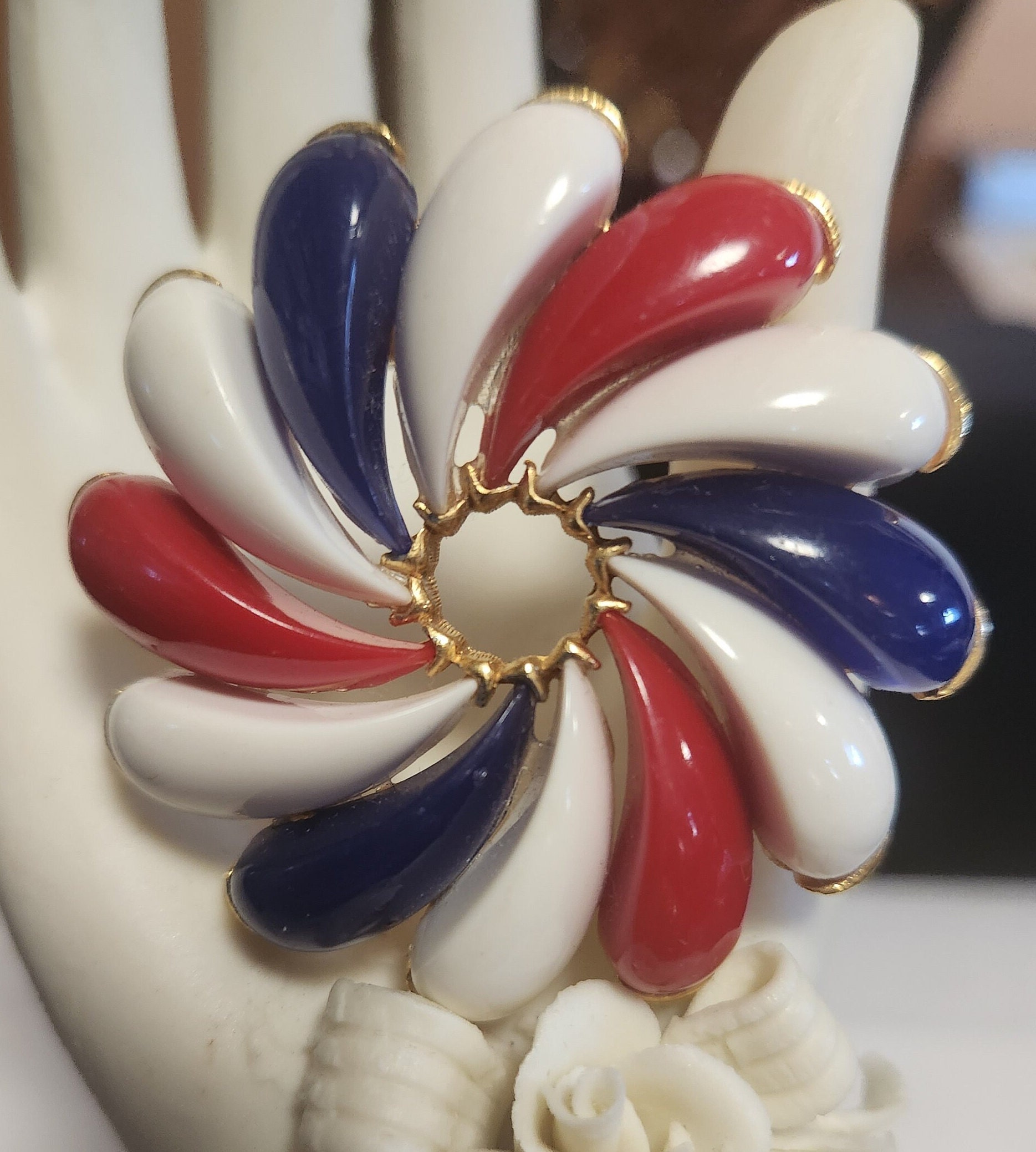 1 RED/ WHITE / BLUE Pin - Etsy