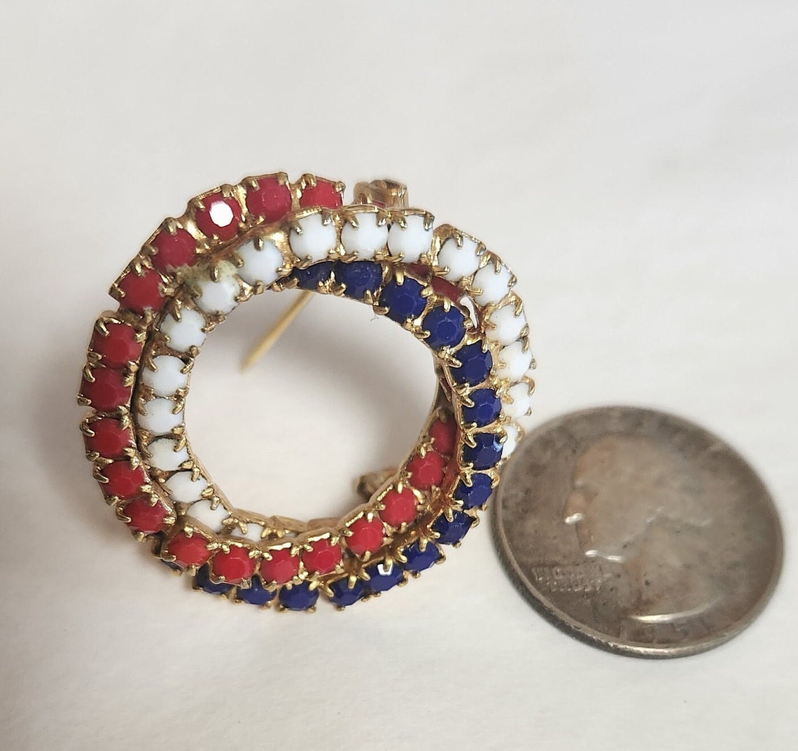 1 VINTAGE PATRIOTIC PIN - Etsy