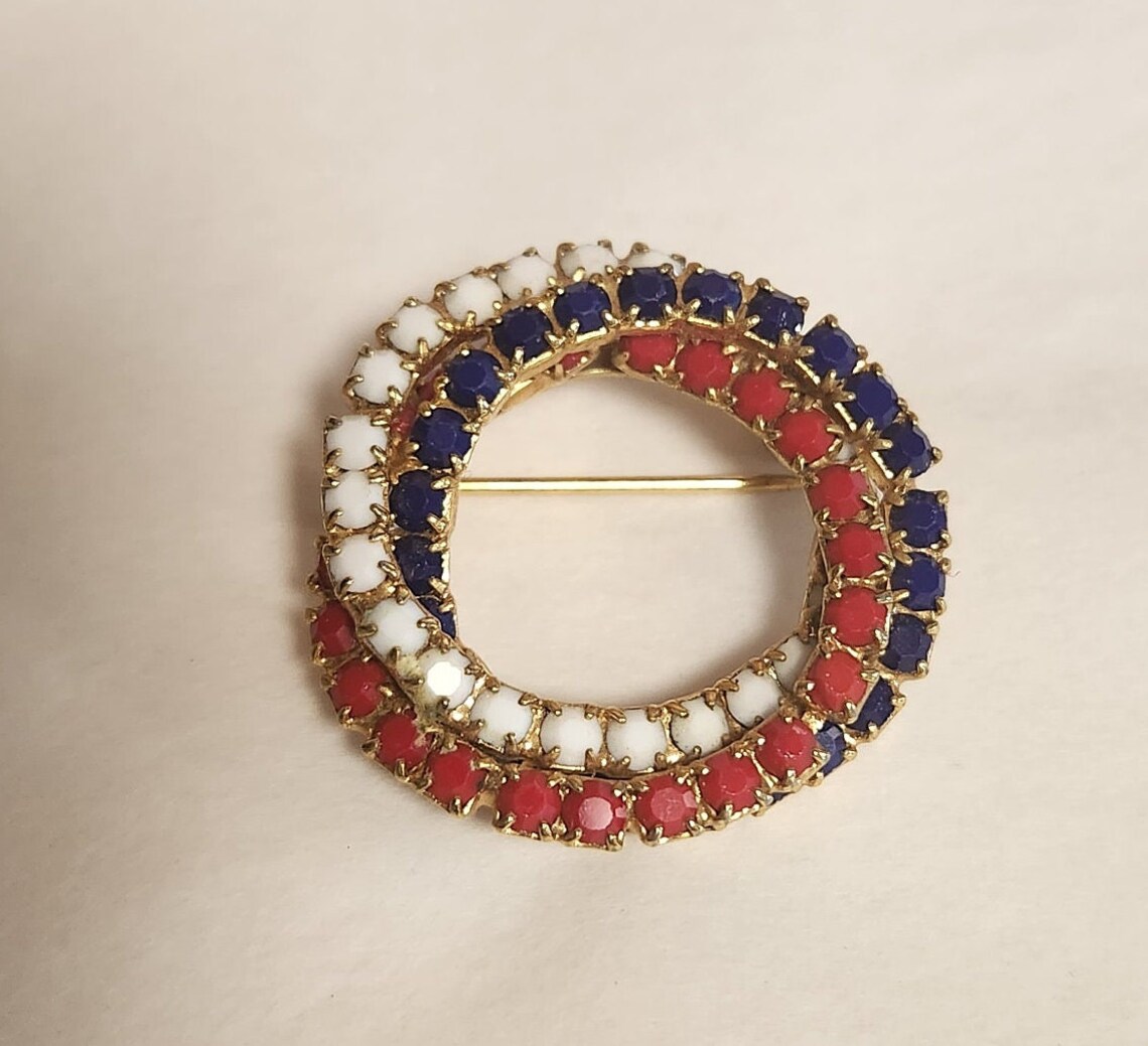 1 VINTAGE PATRIOTIC PIN - Etsy
