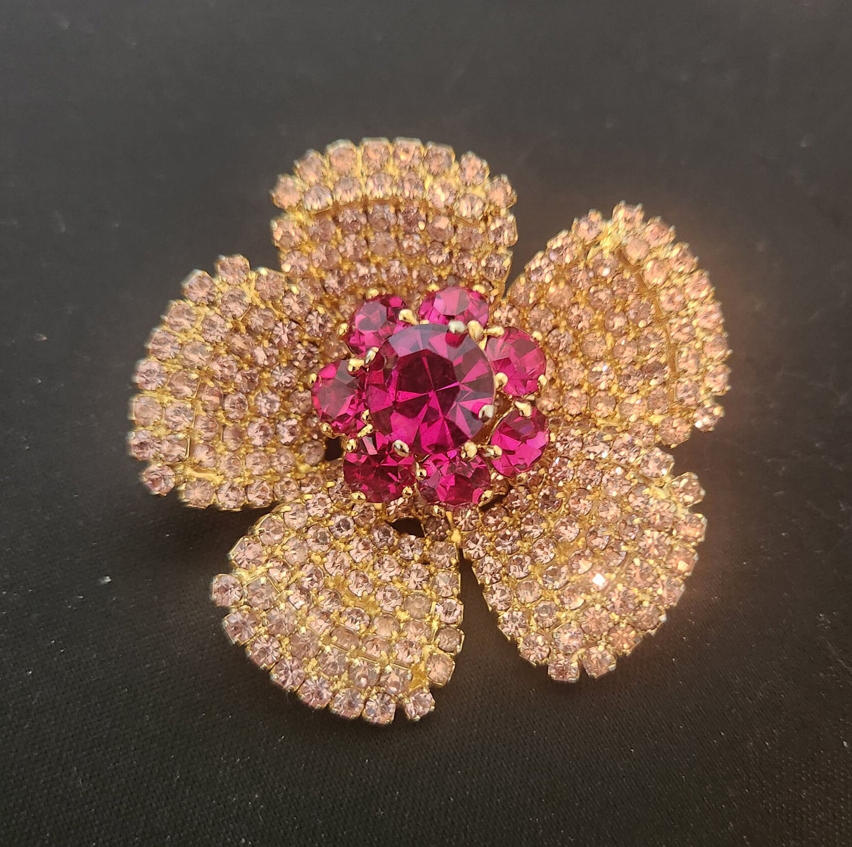 WEISS BROOCH / PIN - Etsy