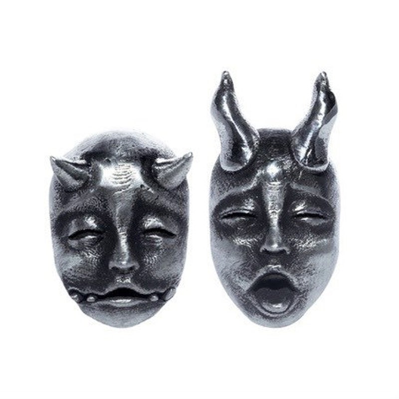 Wicked Ring - Etsy