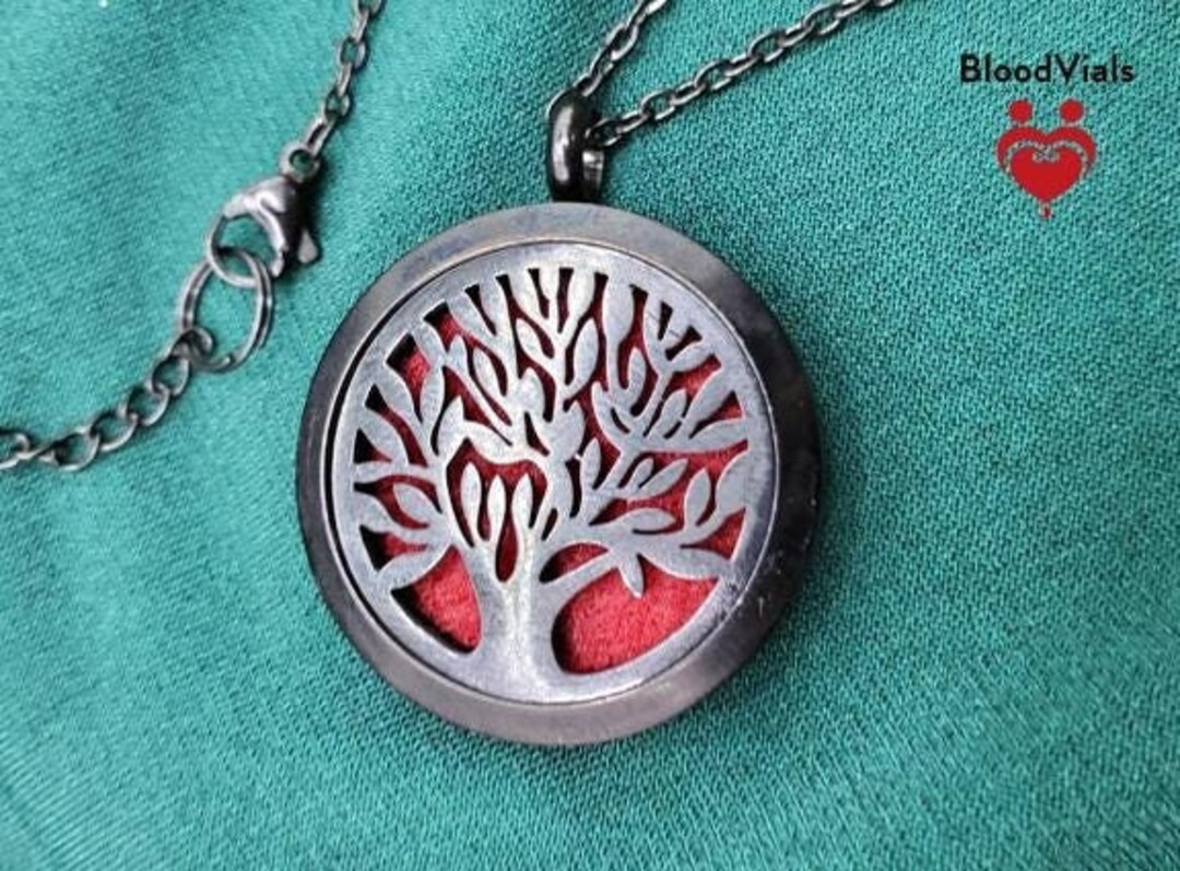 1 Tree Black Round Magnetic Blood Smear Locket 24" Chain Necklace ...