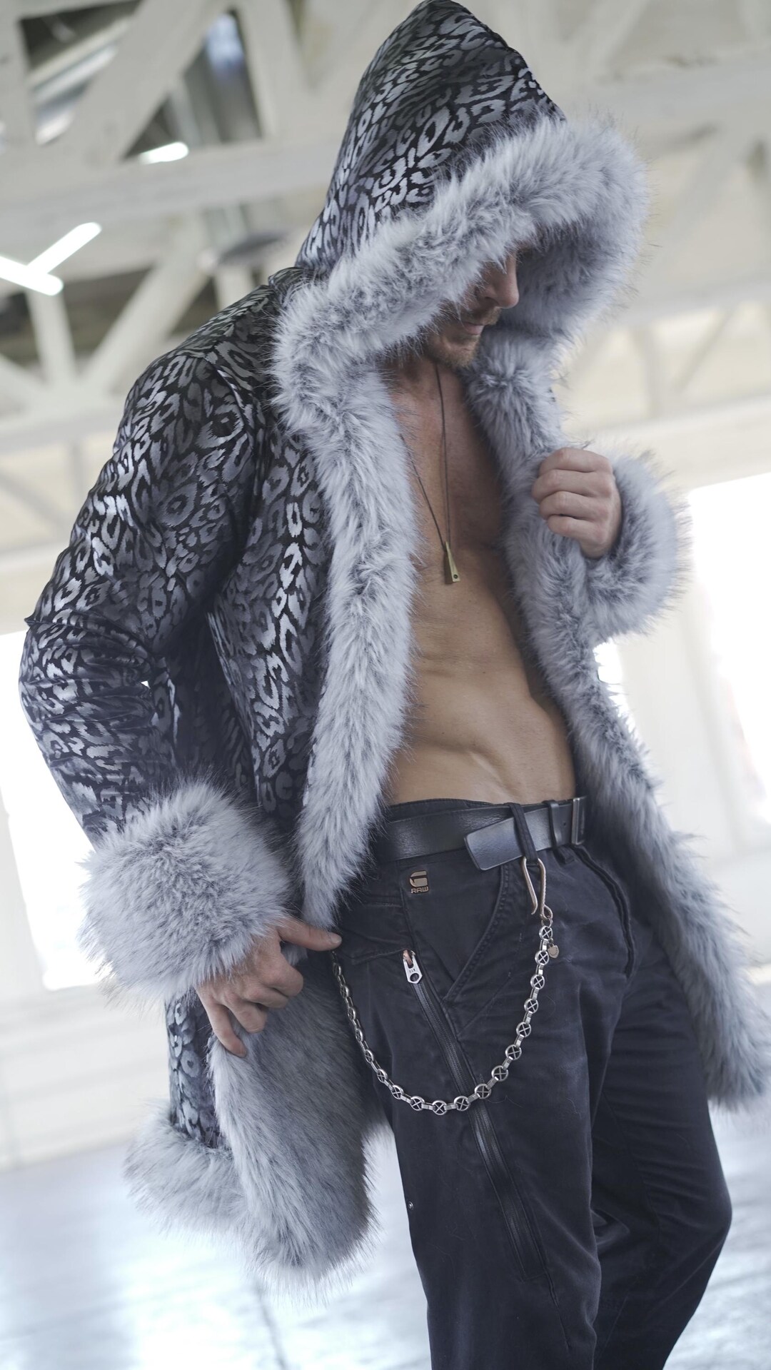 Wild Fluff Wolf Faux Fur Gray Warm Boho Disco Man Women Playa Wear ...
