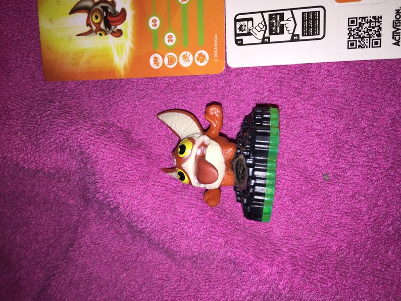 Trigger Snappy Green Base Mail Away Skylanders Figure - Etsy