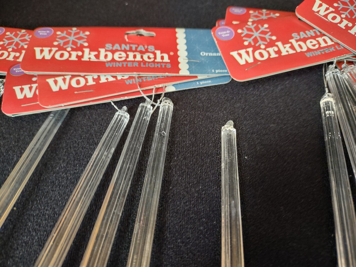 Set of 14 Santa's Workbench Christmas Ornament Plastic Icicles lot 1752 ...