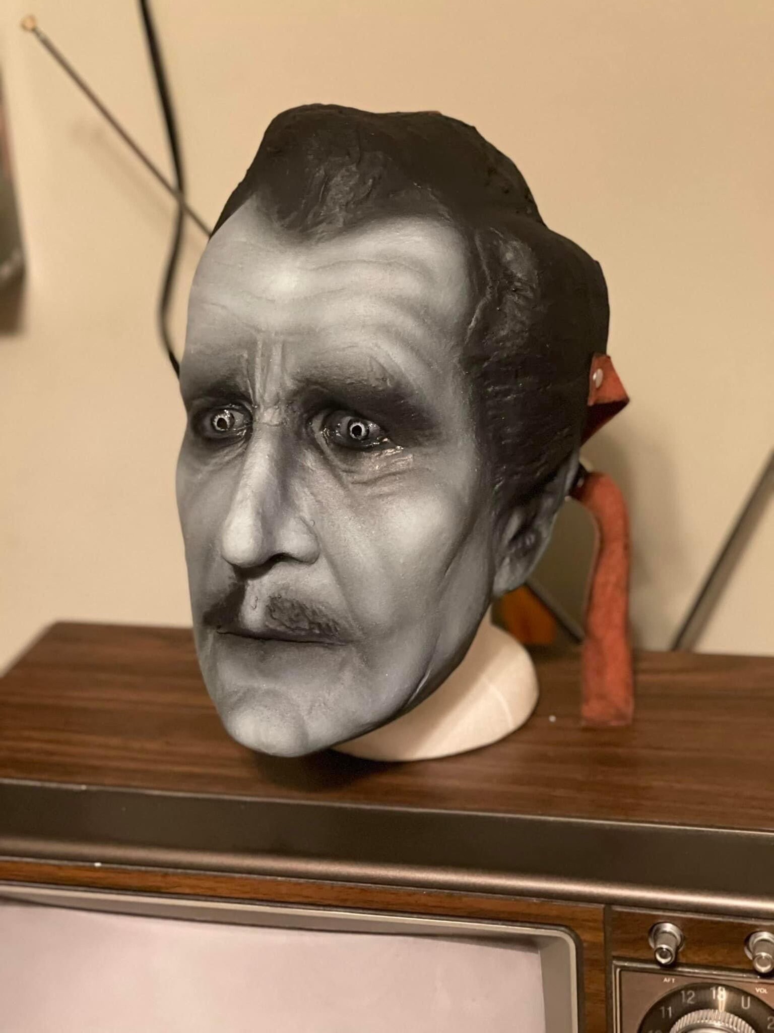 Merchant of Menace-silver Screen, Glow in the Dark Variant-vincent ...