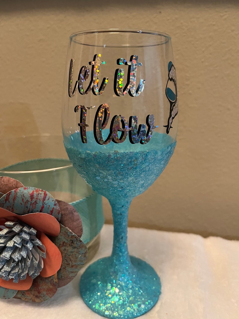 Disney Princess Inspired Glittered Wine Glasses / Perfect - Etsy